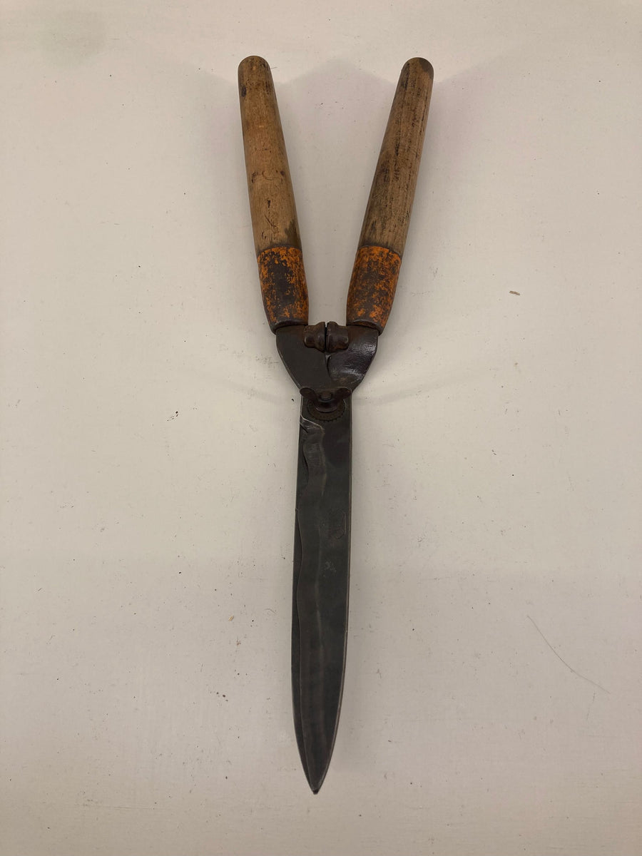 Antique garden shears store