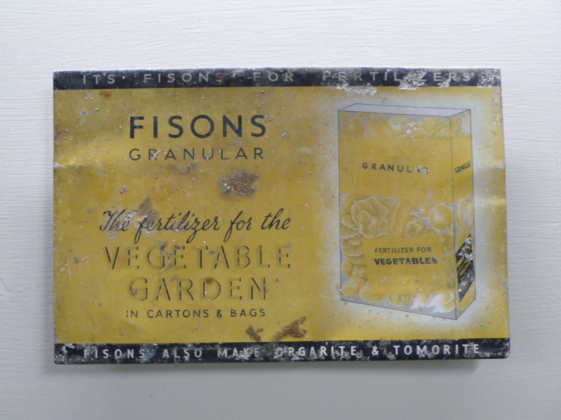 Vintage Fisons Tin Sign – Garden & Wood